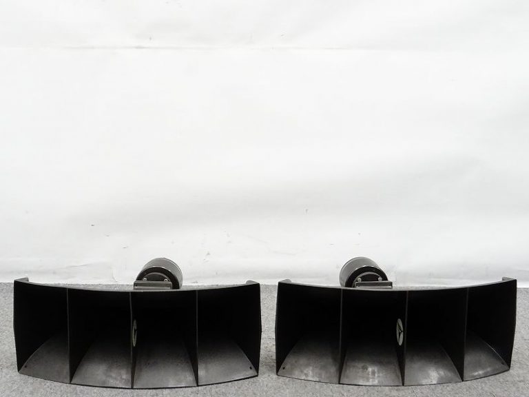 VITAVOX ヴァイタボックス CN191(CN-191) 後期型 スピーカーペア 背面ボード付 を島根県益田市で買取りさせていただきました ...